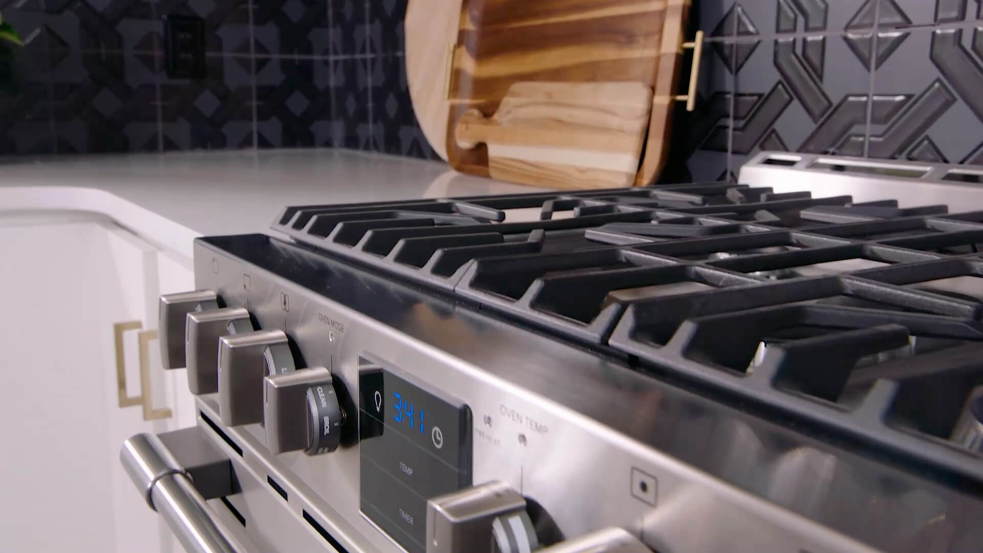 Frigidaire Professional Kitchen Appliances